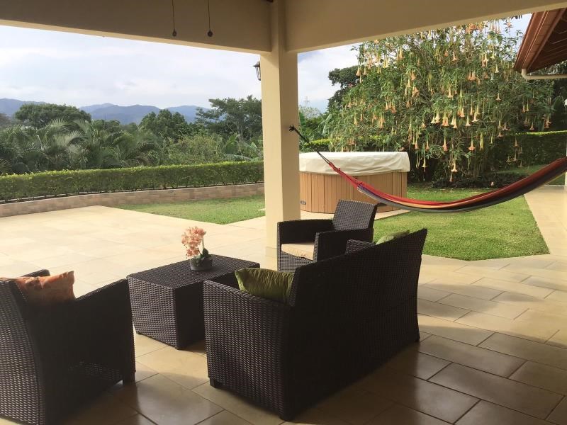 Lovely home in gated Roca Verde community Atenas, Alajuela, Costa Rica ...