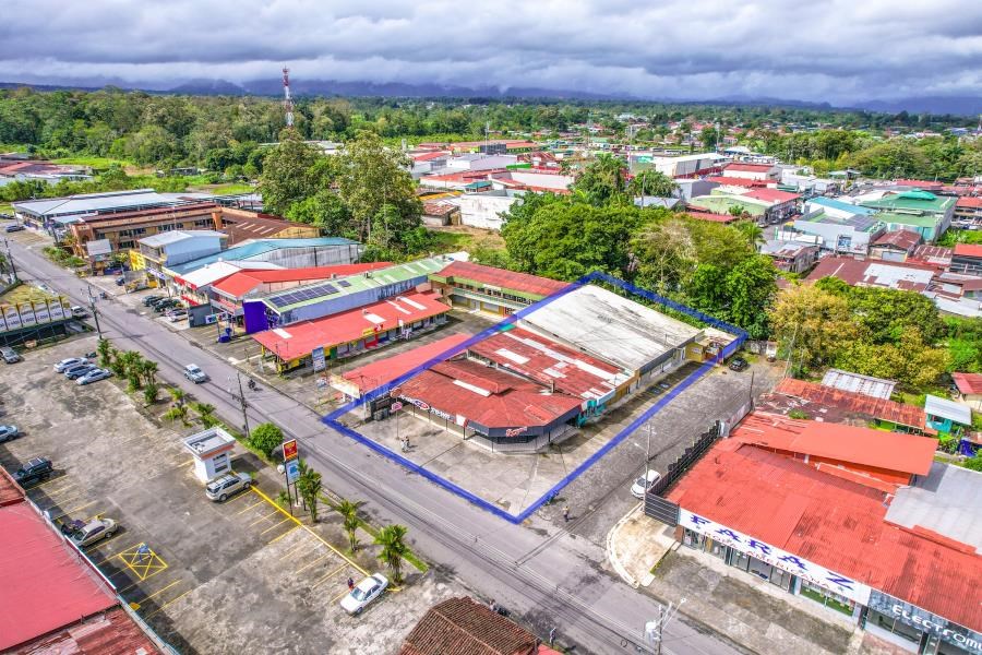 ¡Investment Opportunity: Prime Commercial Property with High Revenue ...