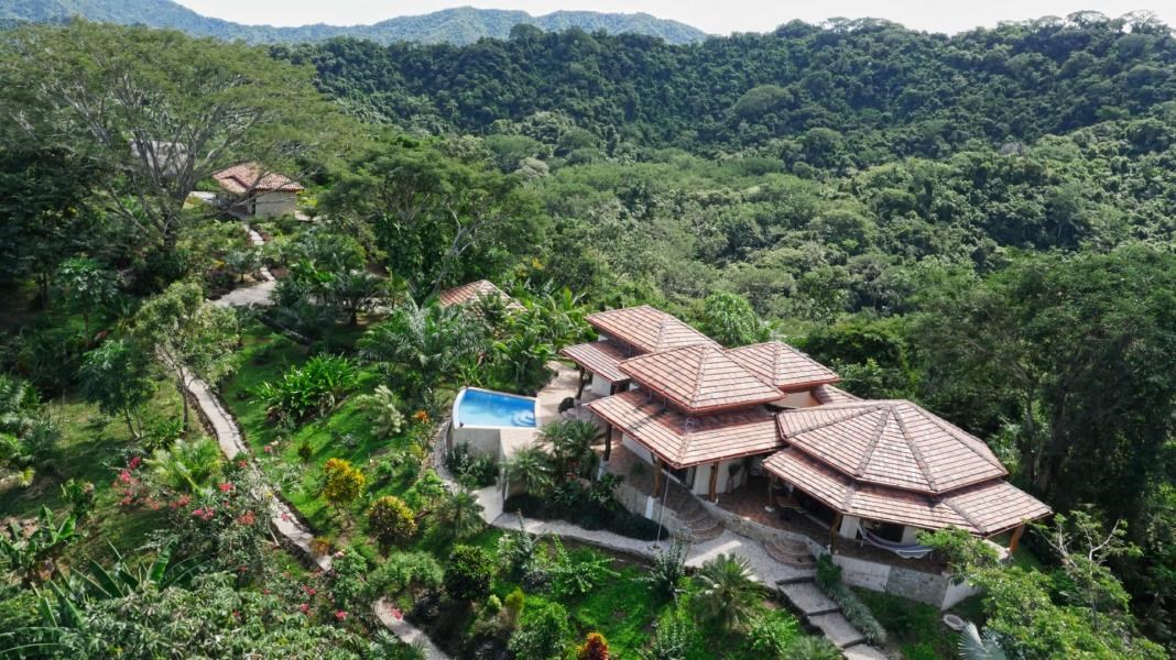 EXCEPTIONAL PROPERTY, AN EAGLE'S NEST IN A LUSH GREEN ENVIRONMENT ...