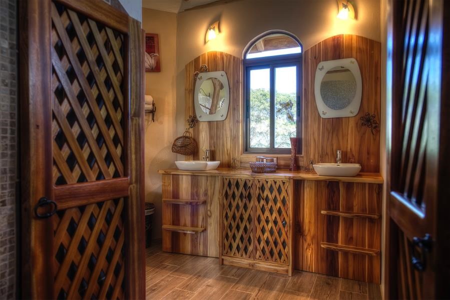 EXCEPTIONAL PROPERTY, AN EAGLE'S NEST IN A LUSH GREEN ENVIRONMENT ...