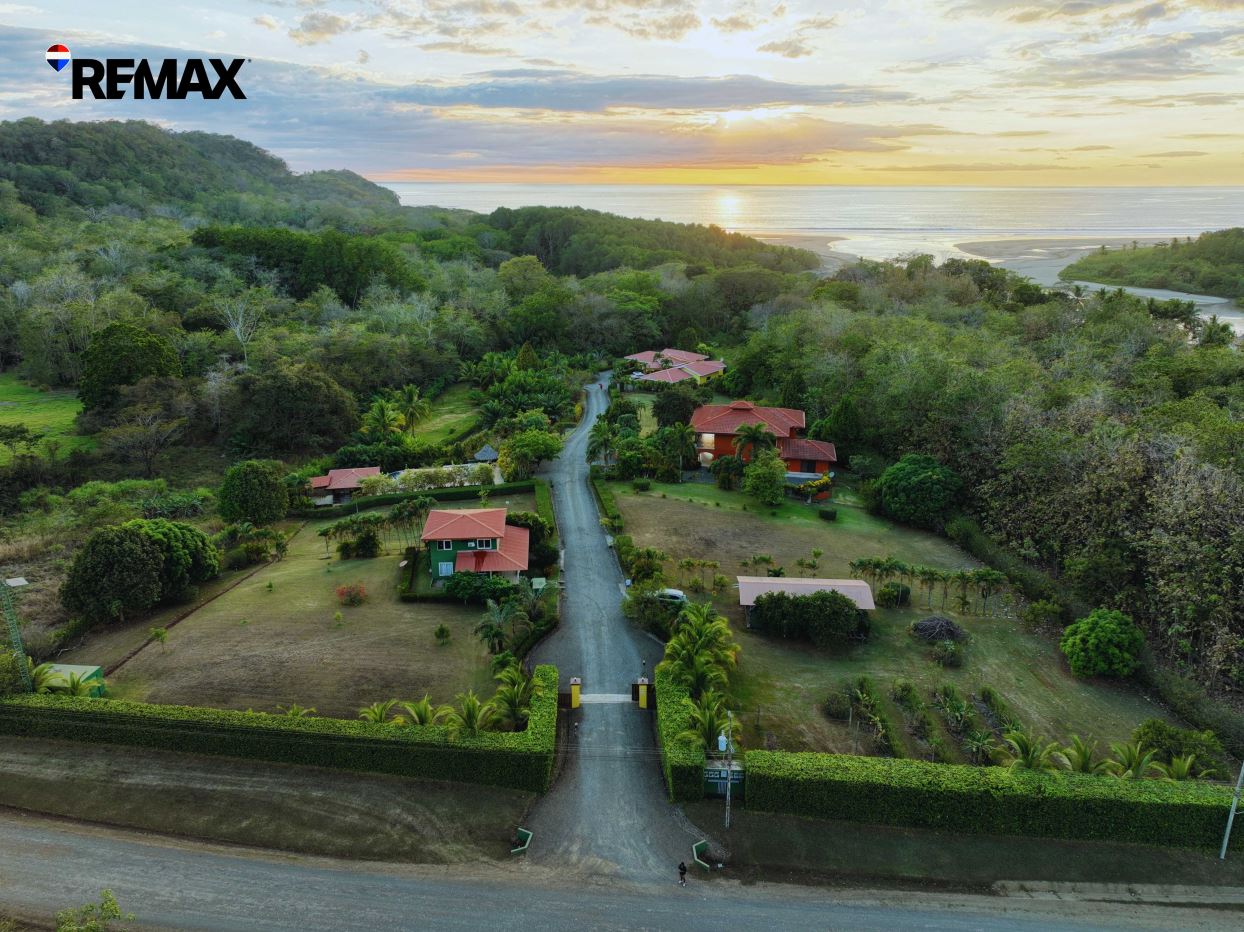 Punta Dakota – Boutique Retreat & Investment Estate Near Playa Coyote ...